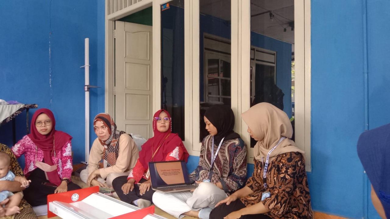 Mahasiswa UNNES GIAT 6 Bergas Kidul: Cegah Stunting Sebelum Genting. Mahasiswa UNNES GIAT 6 Bergas Kidul: Cegah Stunting Sebelum Genting.